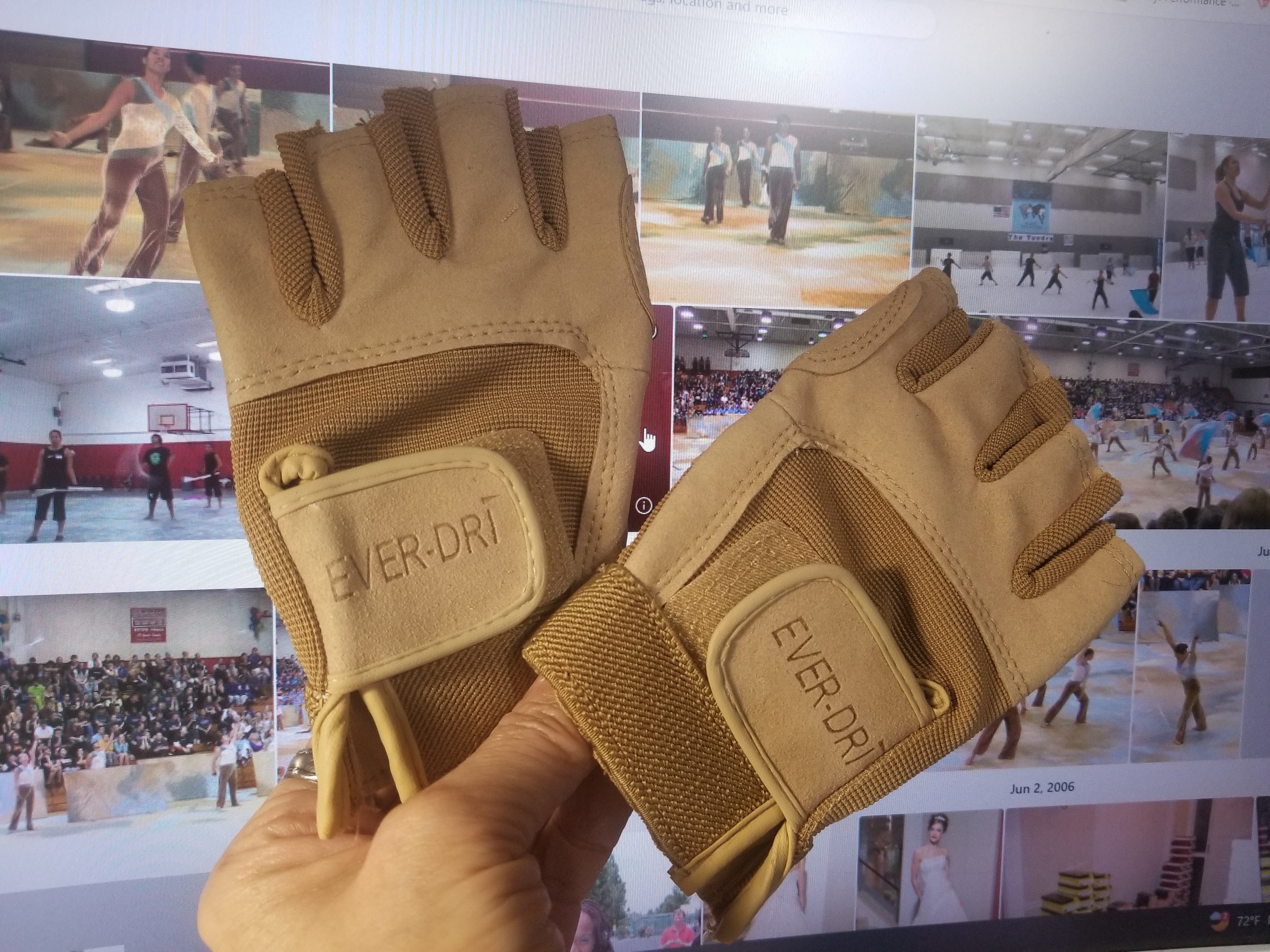 DSI Ever-Dri Leather Colorguard Gloves – N'styl Performance